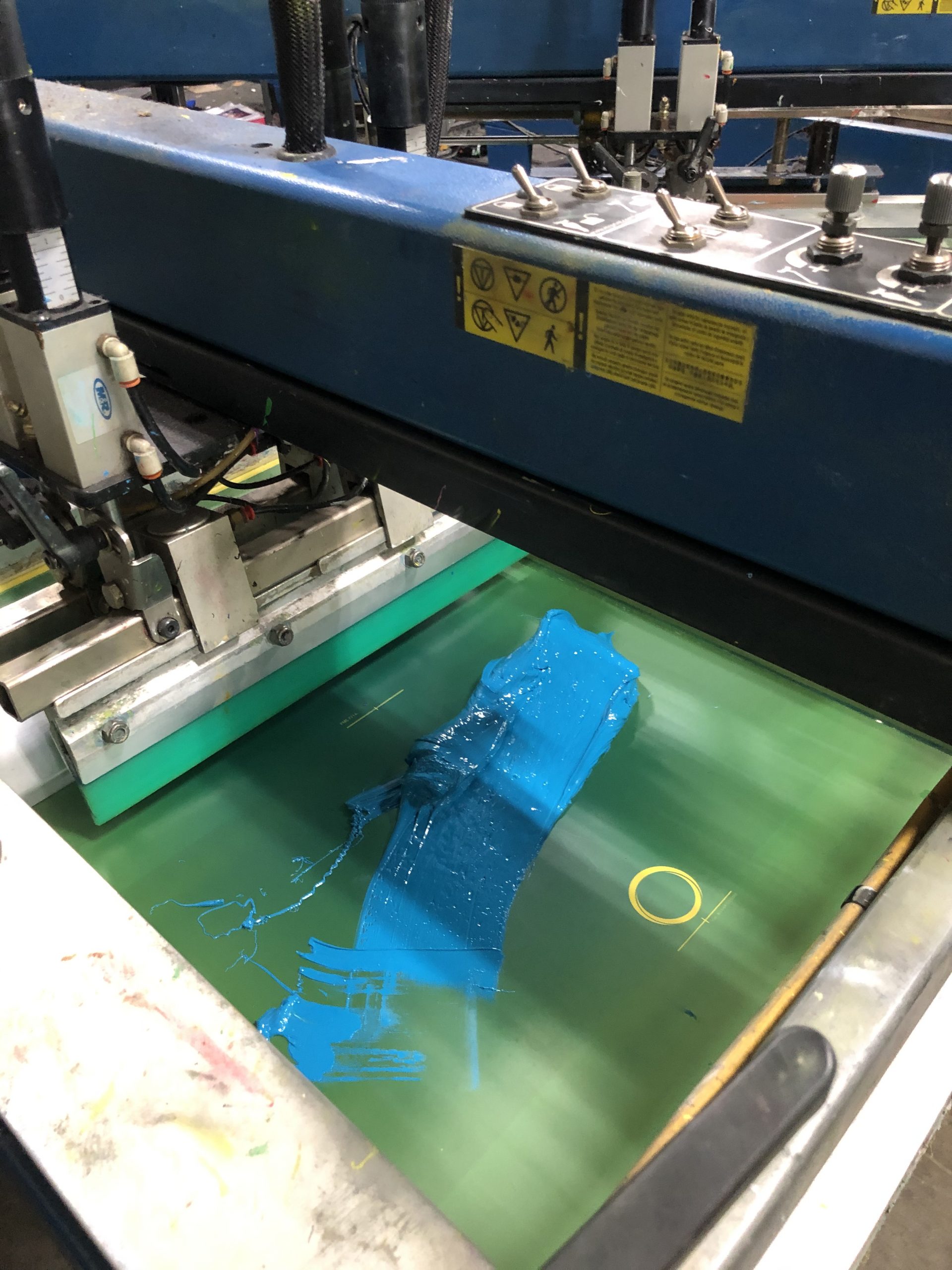 t-shirt-screen-printing-create-and-learn